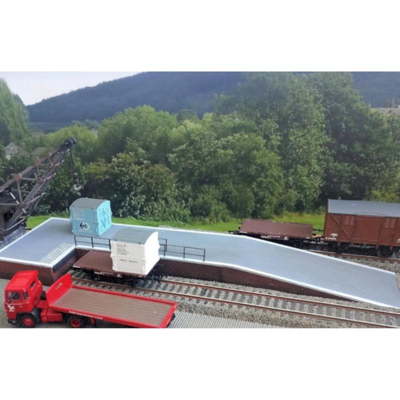 OO Gauge Gaugemaster Fordhampton Railway Loading Dock - Dream Steam