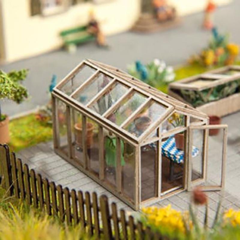 Noch HO Scale Greenhouse - Dream Steam